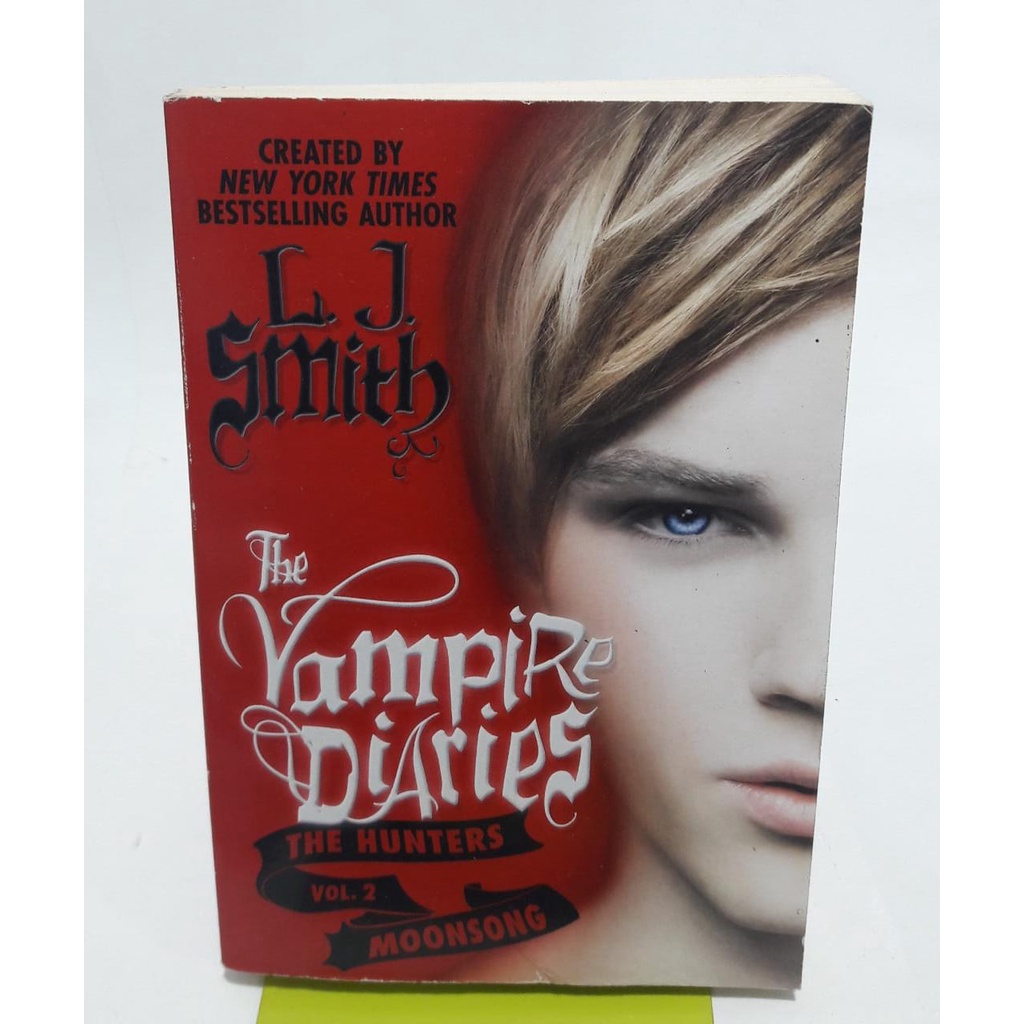 Livro The Vampire Diaries - The Hunters Vol. 2 | Shopee Brasil