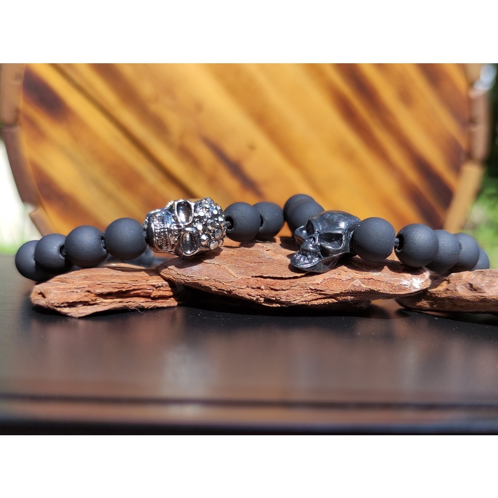 Pulseiras Bracelete Bolinha Fosca Preta Ajustável Macramê Caveira ...