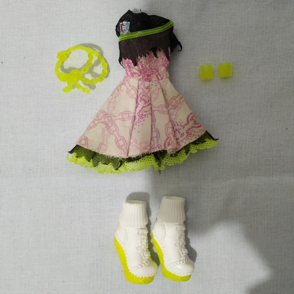Conjunto de roupa Boneca monster high Spectra Ghoul Sports | Shopee Brasil