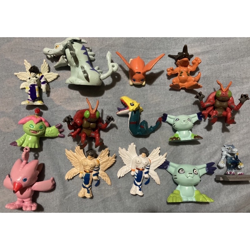 miniaturas digimon . bonecos digimon - Escorrega o Preço
