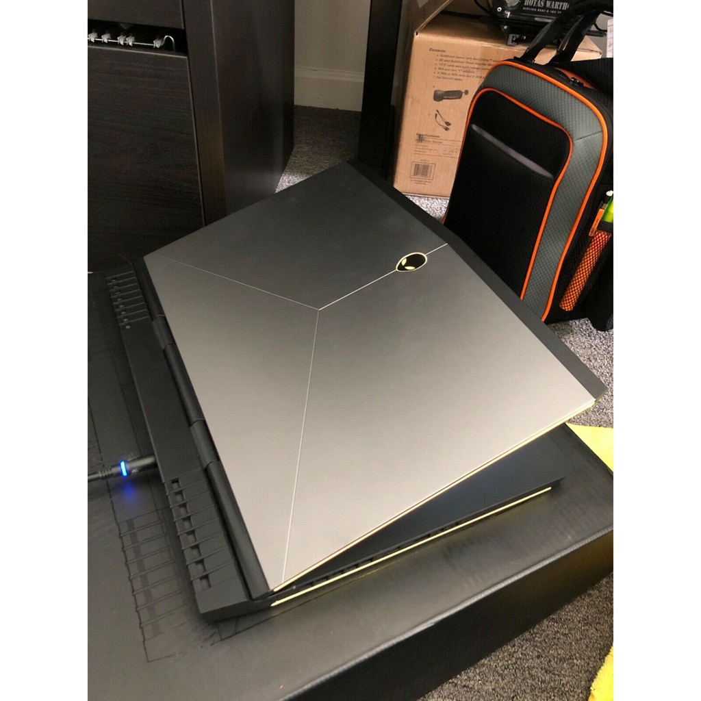 Alienware Laptop 15 R3 - Escorrega o Preço