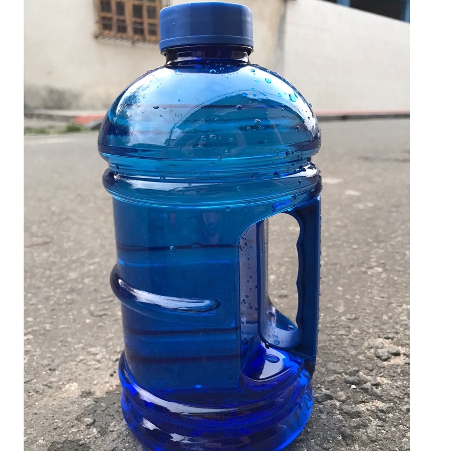 Mini Garrafa Galão De Água Para Academia 1litro Incrível - Escorrega o ...