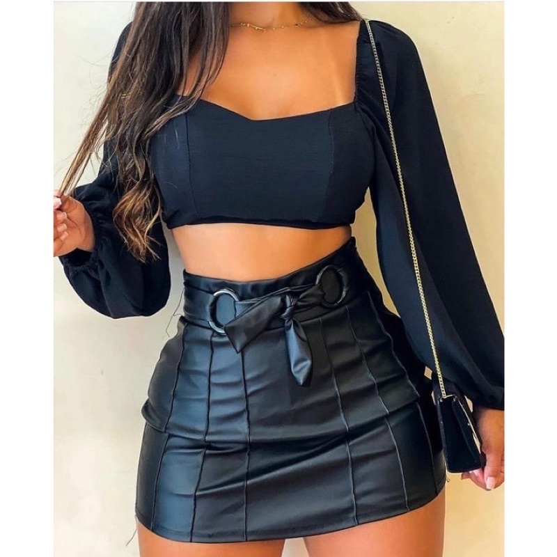 Saia Curta De Cirre Tecido Que Imita O Couro Fake Preta Cintura Alta ...