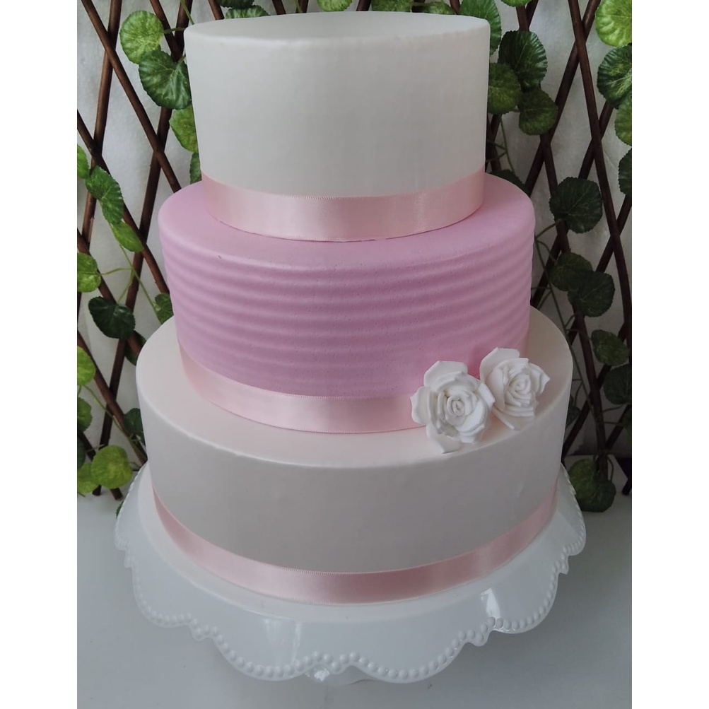Bolo Fake Rosa Com Branco 3 Andar Shopee Brasil