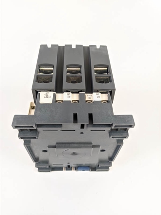 CONTATOR TRIPOLAR Schneider Electric LC1D115BD 24VDC / 200A | Shopee Brasil