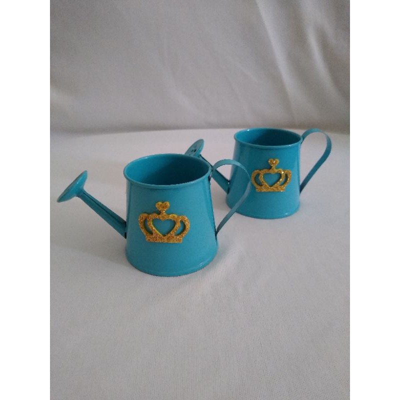 Mini Regador azul cinderela com coroa de EVA. Kit com 2 regadores ...