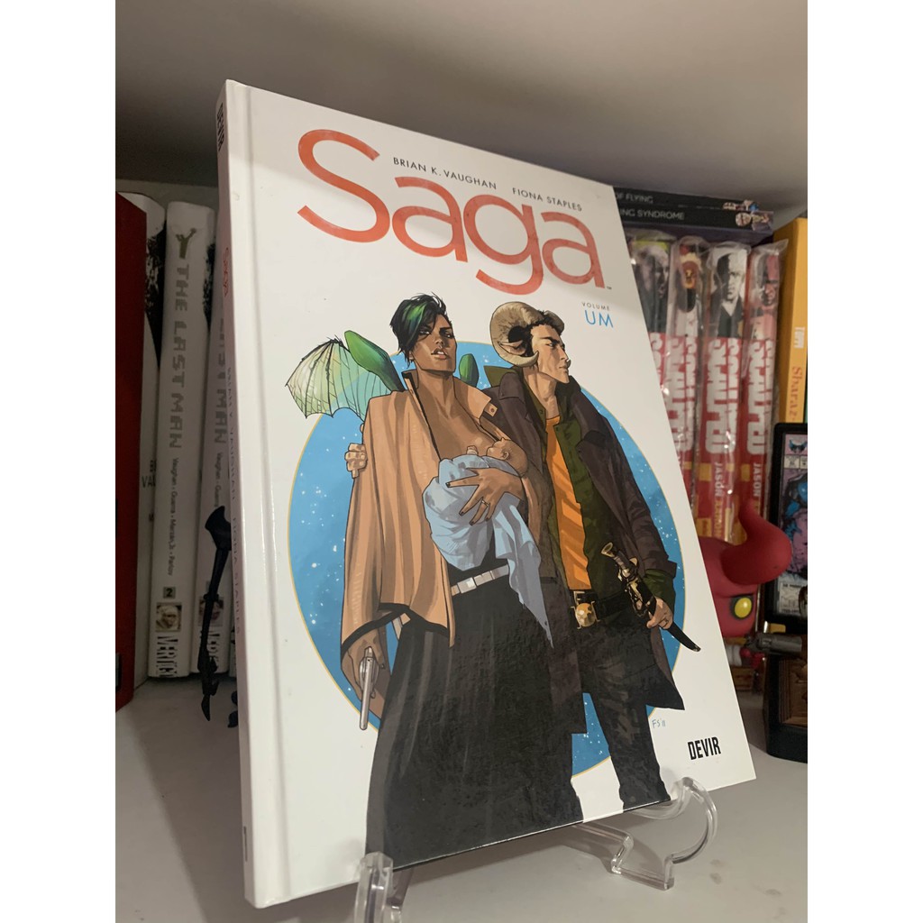 HQ Saga Volume 1 Capa dura por Brian K. Vaughan (Autor), Fiona Staples (Ilustrador) | Shopee Brasil