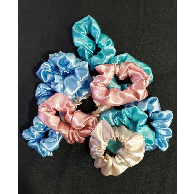 5 und Xuxinha scrunchie em cetim anti frizz / anti quebra para cabelo ...