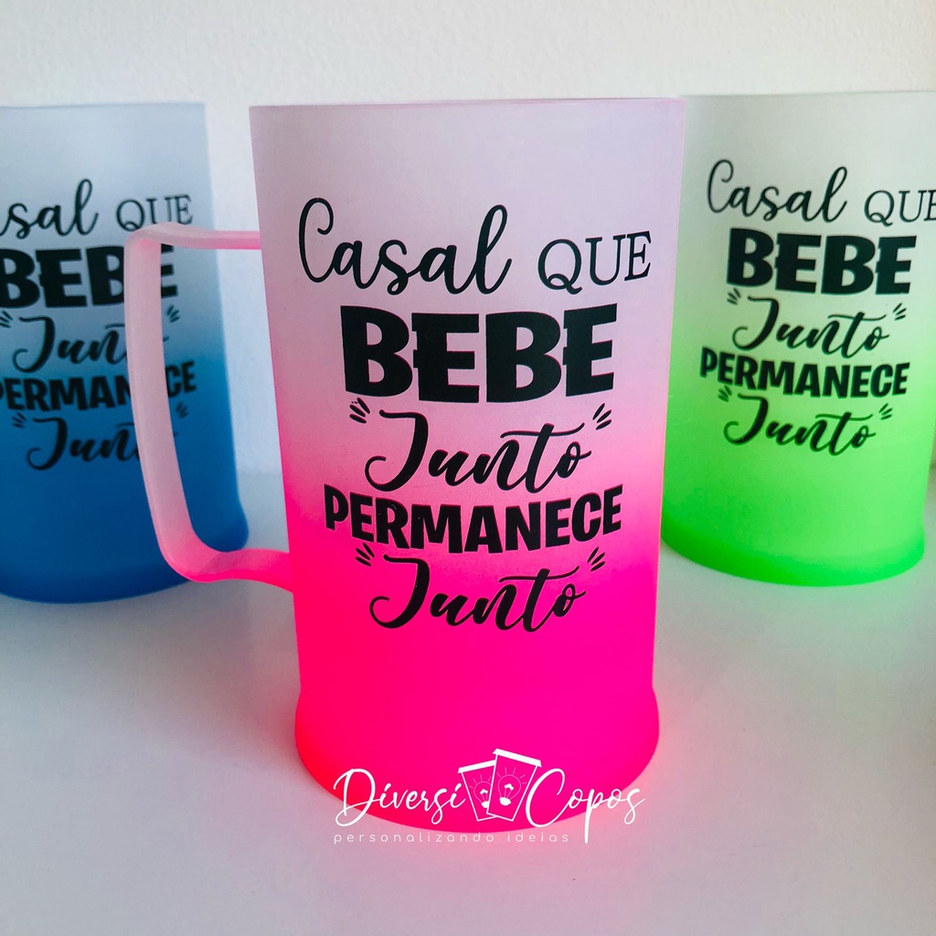 Caneca de Chopp Frase: Casal que bebe junto permanece junto | Shopee Brasil