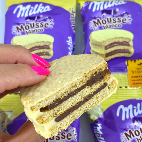 Alfajor Milka Mousse Blanco - Alfajor Recheado com Chocolate Mousse de ...
