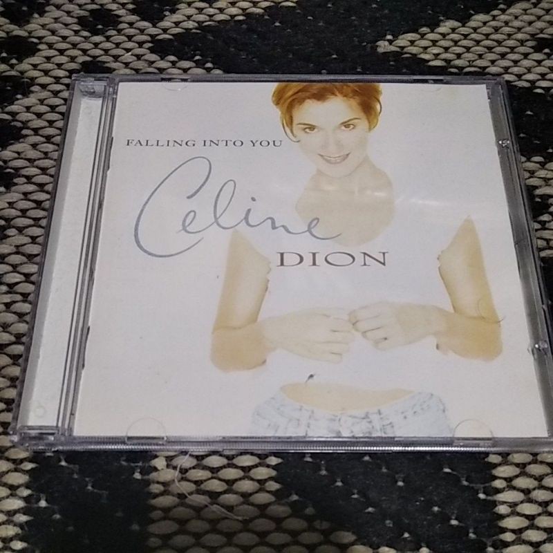 CD Celine Dion - Falling Into you l | Shopee Brasil