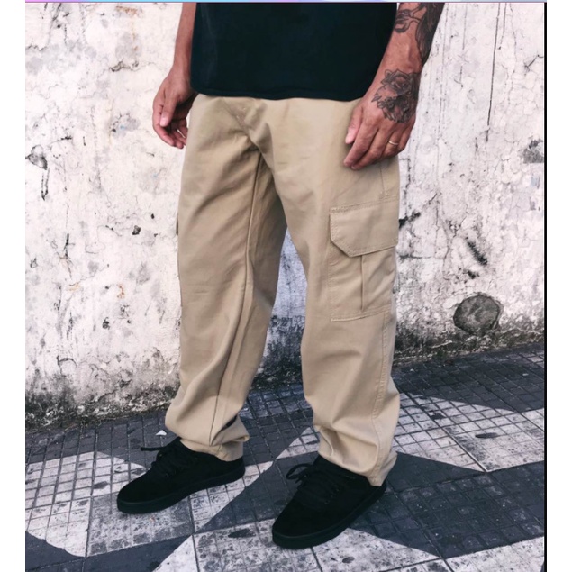 Calça Cargo Larga Skate 5 Bolsos Tendencia Masculina Feminina Unissex