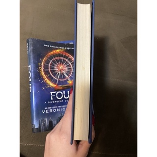 Livro FOUR - Veronica Roth (importado) | Shopee Brasil