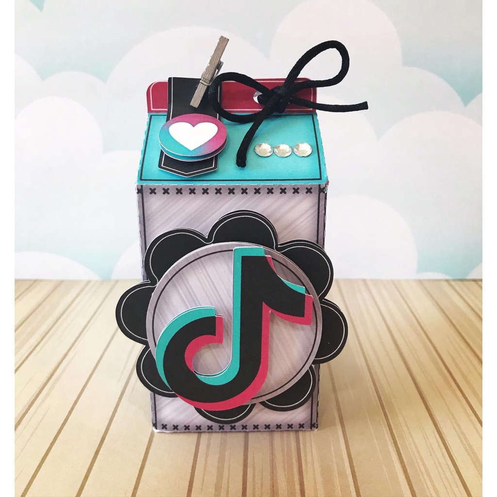 Kit Festa Tik Tok 30 Lembrancinhas Personalizadas | Shopee Brasil