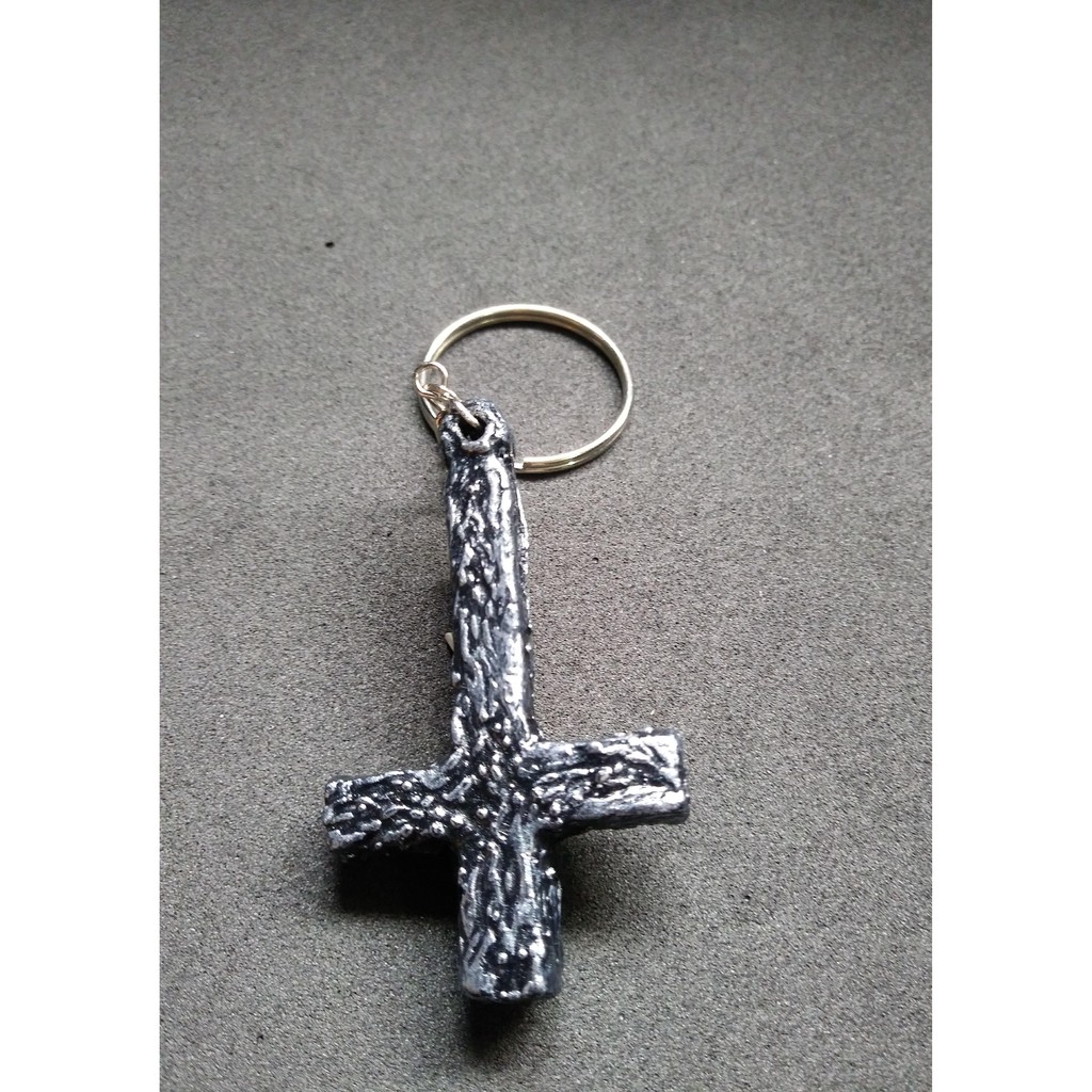 Chaveiro Cruz Invertida | Key Chain Inverted Cross | Satan | Satanismo ...