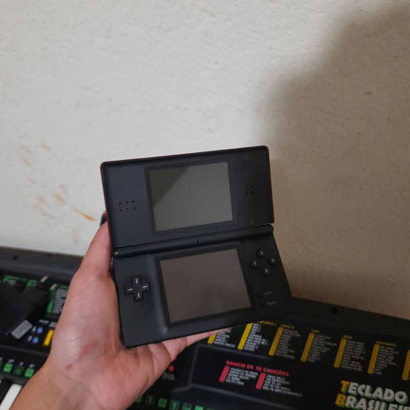 Nintendo DS Lite + R4 desbloqueado | Shopee Brasil