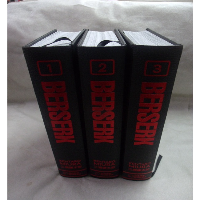 Berserk Deluxe Edition - 3 Volumes - Faz a Boa!