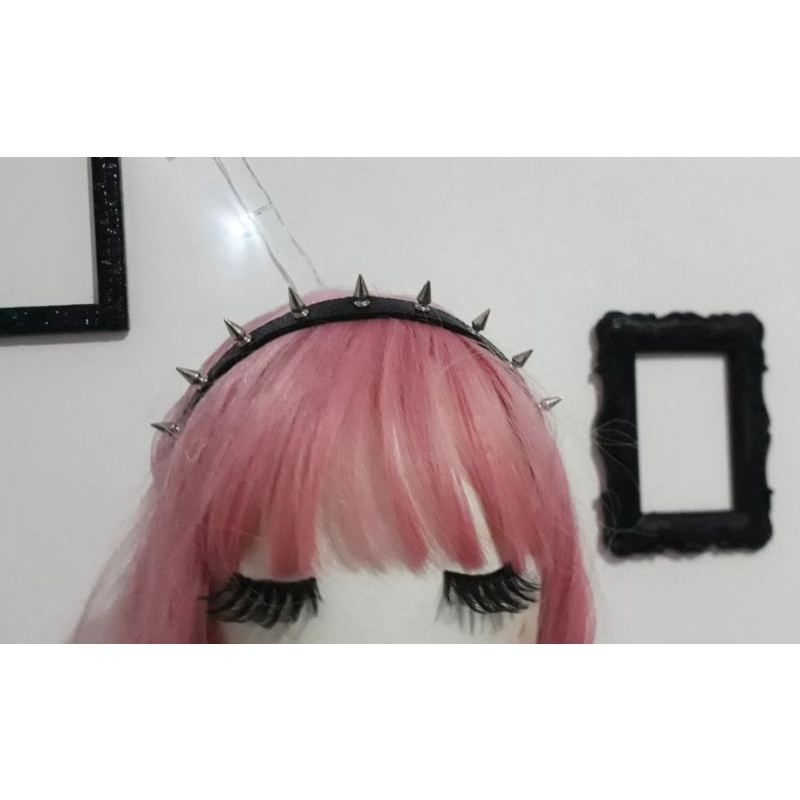 Tiara de Spikes multifuncional | Shopee Brasil