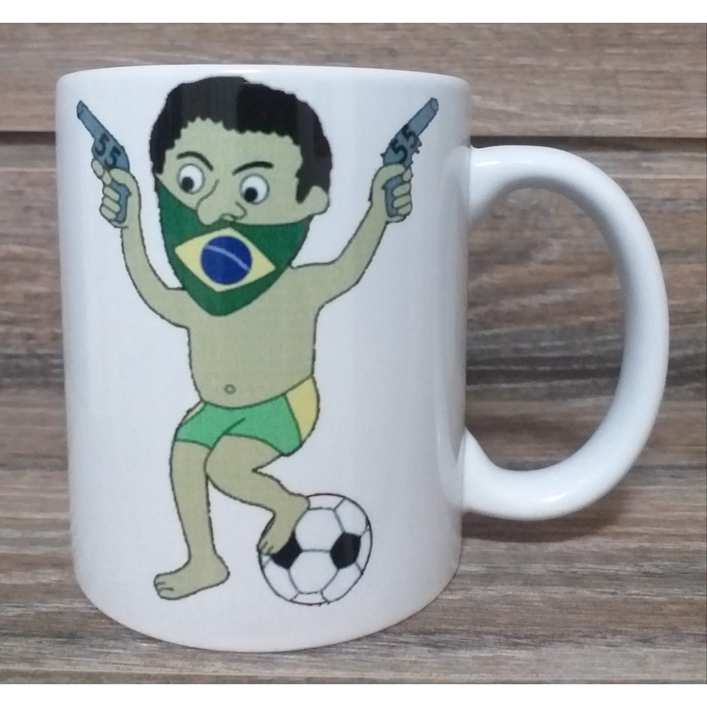Caneca Intankável o Bostil. feat. Favelito | Shopee Brasil