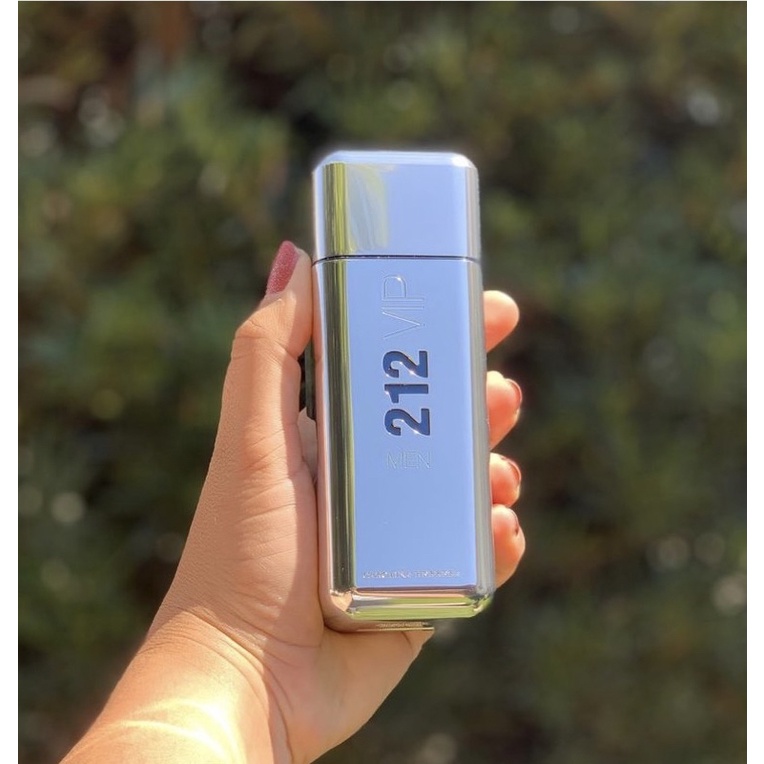 PERFUME MASCULINO 212 VIP MEN | Shopee Brasil