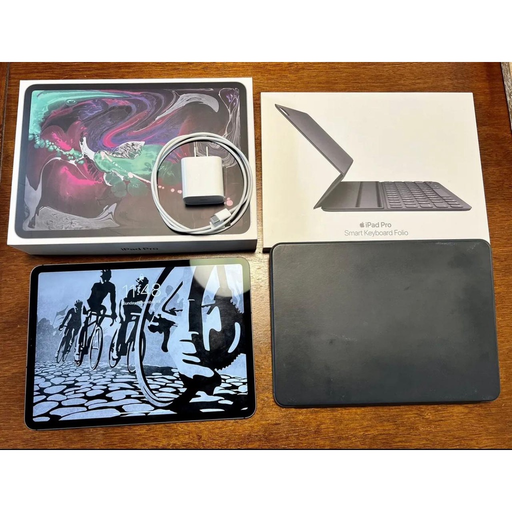 Apple iPad Pro 256GB Wi-Fi plus 4G Unlocked 11 in & Smart Keyboard More ...