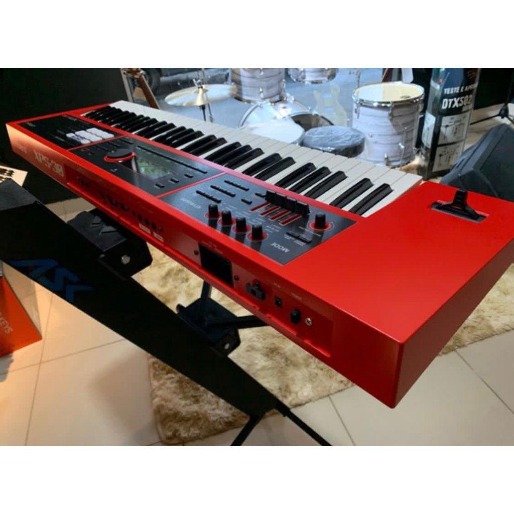 Brand New Yamaha PSR with 88 keys portable grand digital keyboard with ...