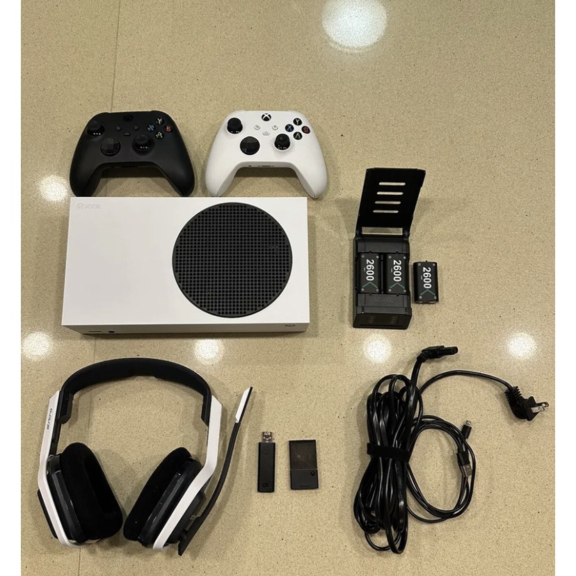 Microsoft Xbox One S 1TB System Console w Brand New Series S X Controller Games Escorrega o Preco