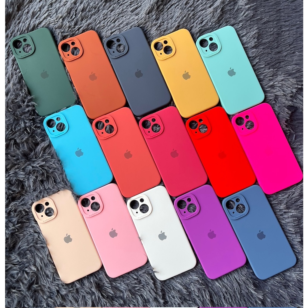 Capa Case iPhone 14 (6.1) Quadrada Aveludada Premium Proteção de Câmera ...