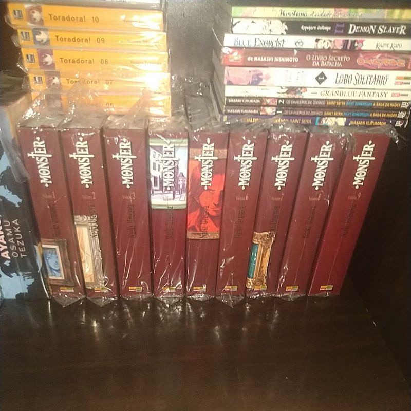 Monster Kanzenban 1 ao 4! Mangá Panini! Edição de Luxo Capa Dura! Novo ...