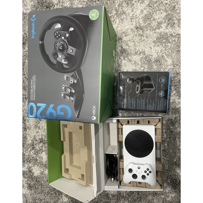 Brand new Xbox s 520gb com Serious Logitech G920 Driving Force Racing ...