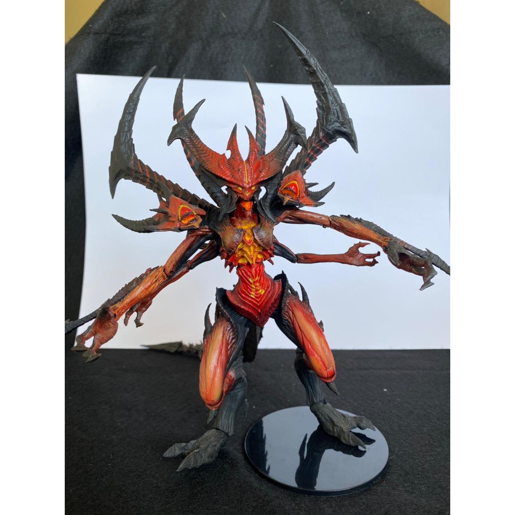 Diablo 3 action figure + Diablo shadow form - leia a descrição ...