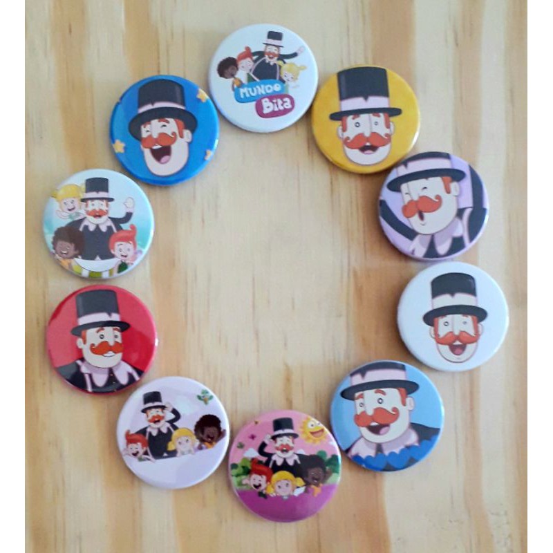 10 bottons Mundo Bita | Shopee Brasil