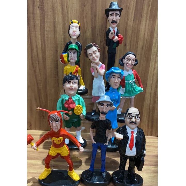 Bonecos Turma Do Chaves Resina Chapolin,kiko,seu Madruga,chaves, Dona ...