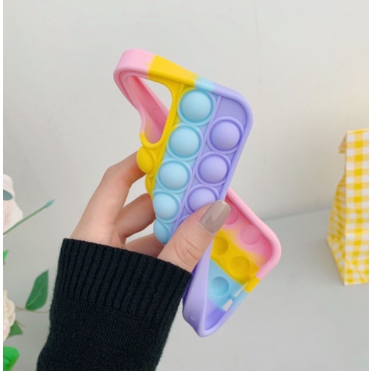 Capa Capinha Silicone Pop It Fidget toy 12/12 Pro | Shopee Brasil