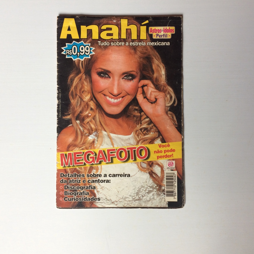 Revista e Poster da Anahi | RBD | Rebelde | Shopee Brasil