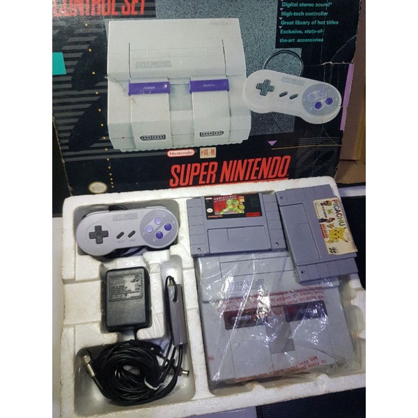 Super Nintendo na caixa caixa completo e duas fitas. Foi testado com ...