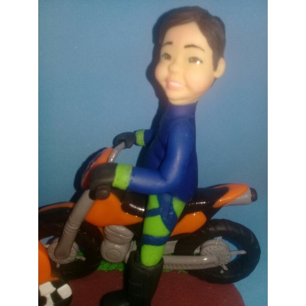 Topo de bolo motoqueiro | Shopee Brasil