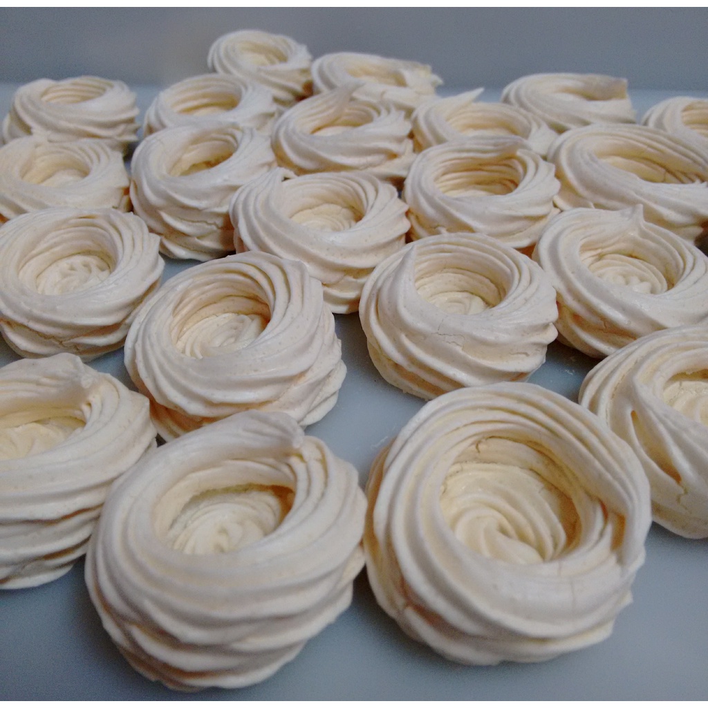 Suspiro em Formato Ninho Mini Pavlovas | Shopee Brasil