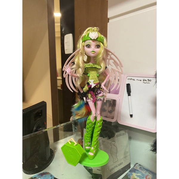 Monster High - Batsy Claro | Shopee Brasil