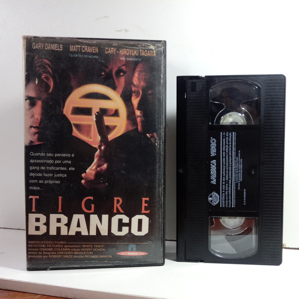 FITA VHS FILME- TIGRE BRANCO-GARY DANIELS/FV722 | Shopee Brasil