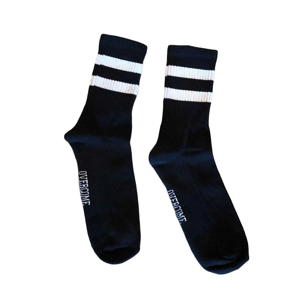 Meia Overcome "Listrada" Preta (Listras Brancas/Pretas) | Shopee Brasil