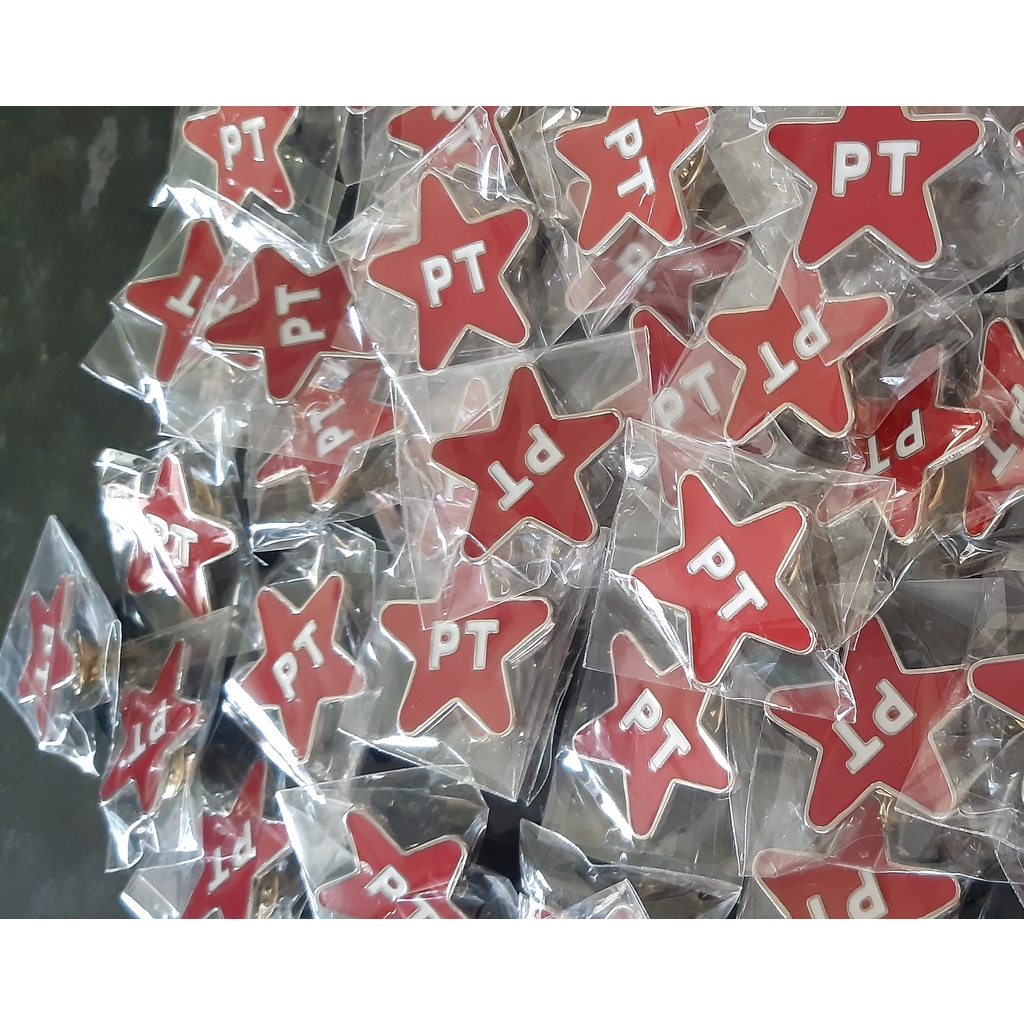 Kit 2 Pin, Broche Estrela do PT (Lula) | Shopee Brasil