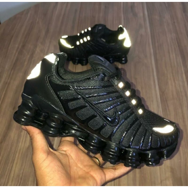 NIKE Shok 12 molas refletivel Preto e Branco | Shopee Brasil