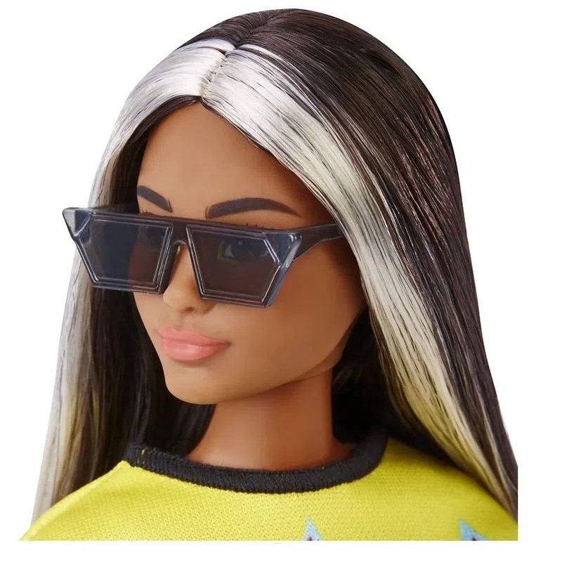 Boneca Barbie Fashionista 179 Curvy - Negra - Cabelo com mechas brancas ...