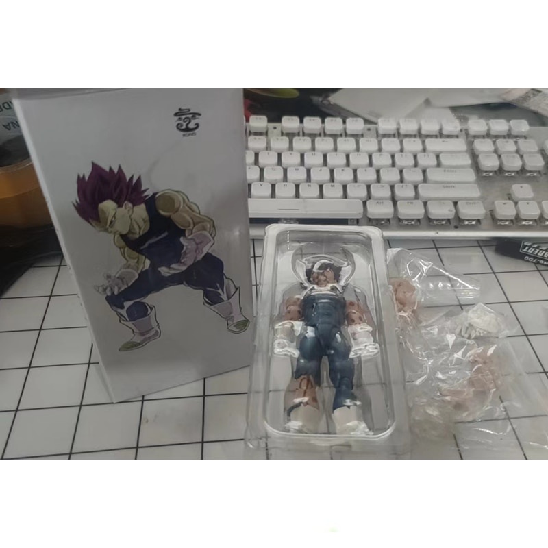 In Stock Kong Studio SSj3 Vegete Vegeta Vegeto Vegetto Battle Damaged ...