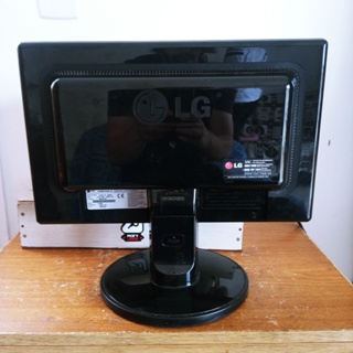 Monitor Lcd LG 15.6 Pol W1642s - Leia Anuncio | Shopee Brasil
