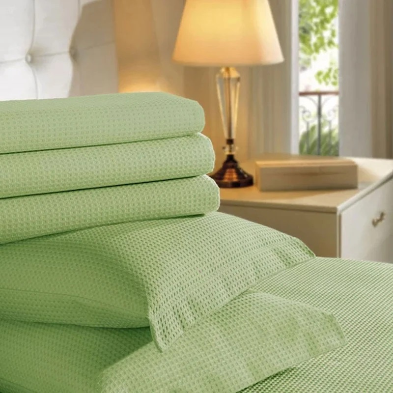 Colcha Genova Queen casal com 2 porta travesseiro Cor Verde | Shopee Brasil