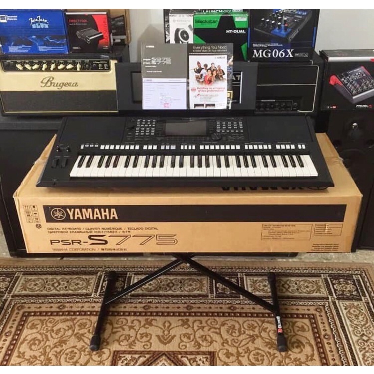 Brand new Yamaha PSR S775 88 keys portable grand digital keyboard with ...